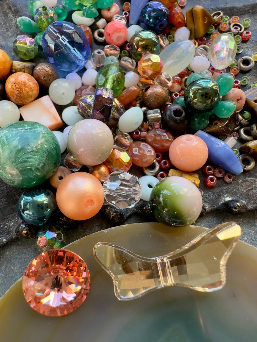 Fern Fey - Vintage & Crystal Bead Mix - Idaho Vintaj Design - 10/9/202 ...